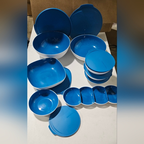 Tupperware | Dining | Tupperware 8pc Chic Dinning Set | Poshmark